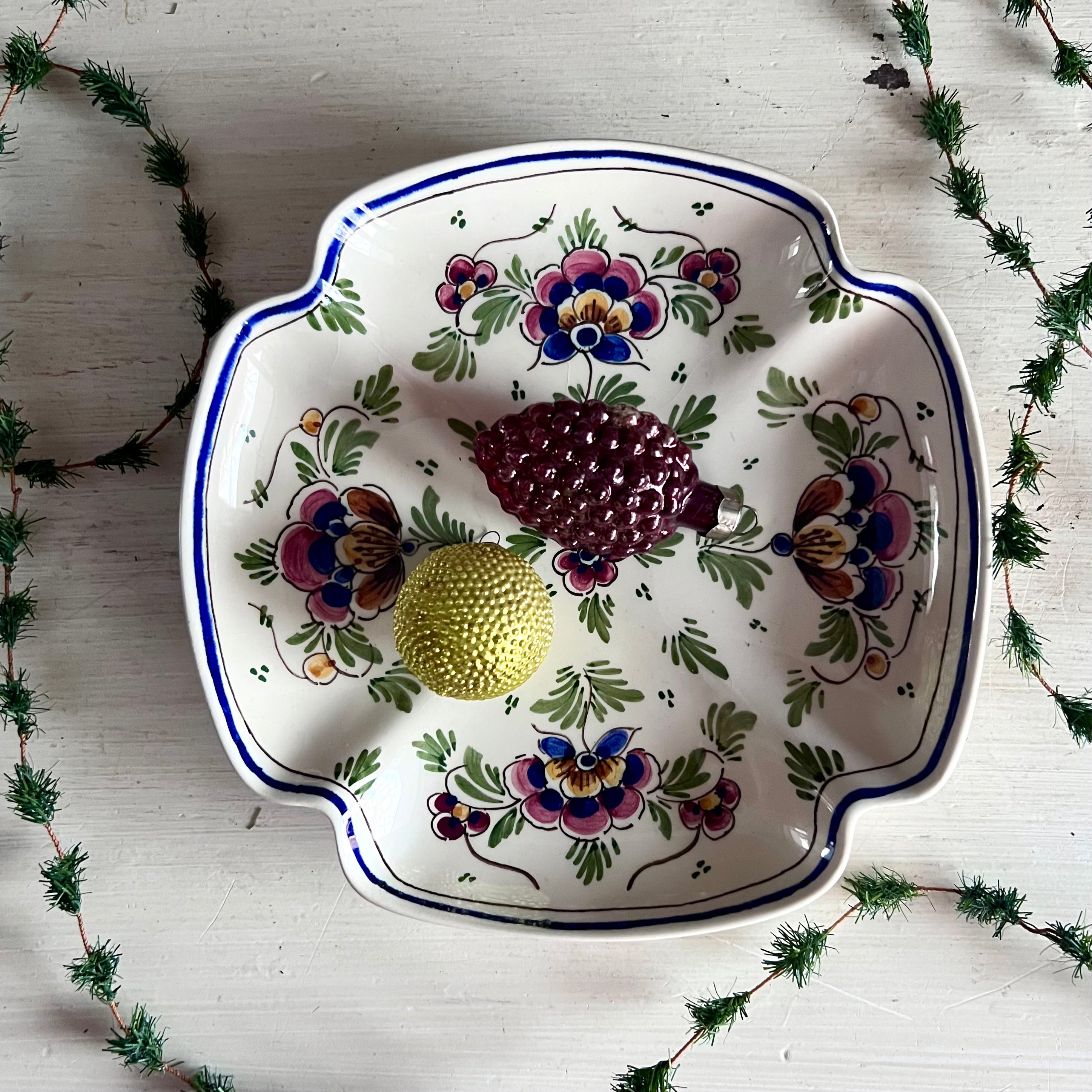 Vintage Polychrome Delft Plate by De Delftse Pauw – Rush Creek Vintage