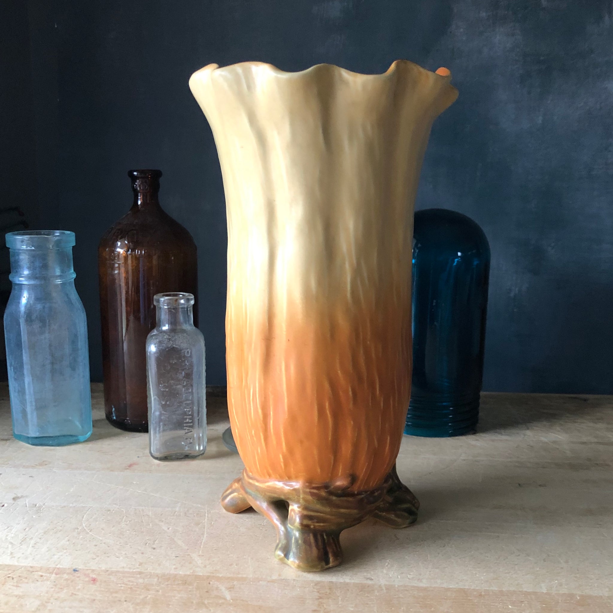 Vintage Weller Pottery Roba Vase (c.1930s) – Rush Creek Vintage
